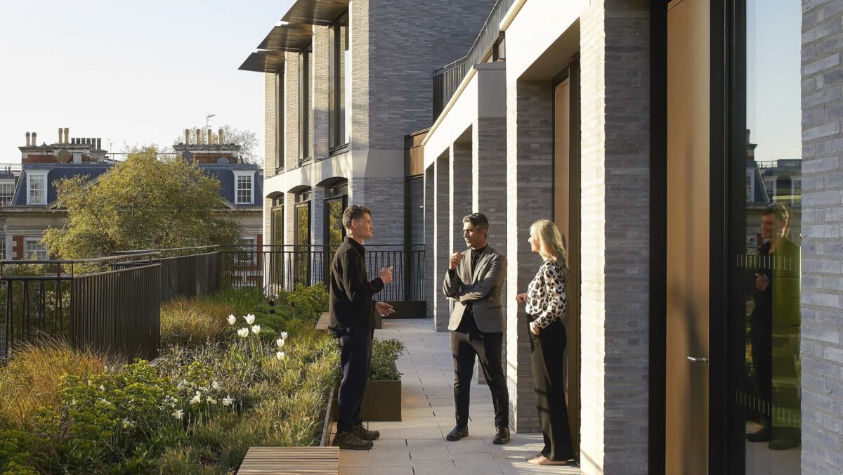 Elevated Experiences: 6 London Offices that Have Mastered the Art of ...